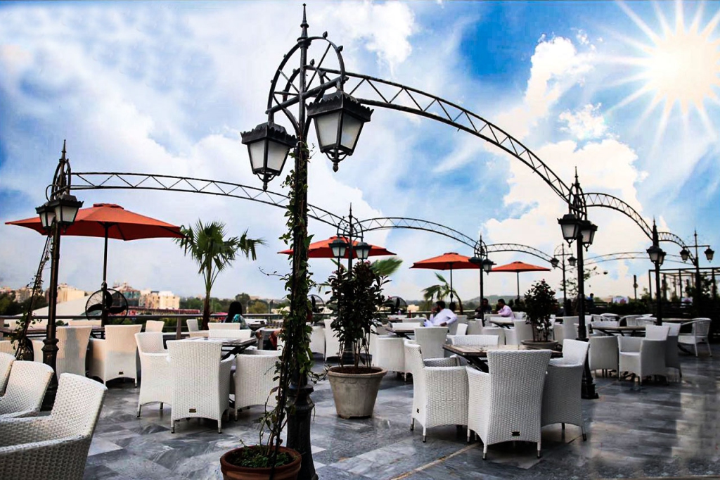 DINE - The Centaurus Mall